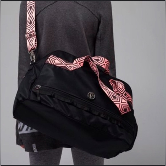 Ivivva | Bags | Ivivva Athletic Bag With Shoe Compartment Crossbody ...